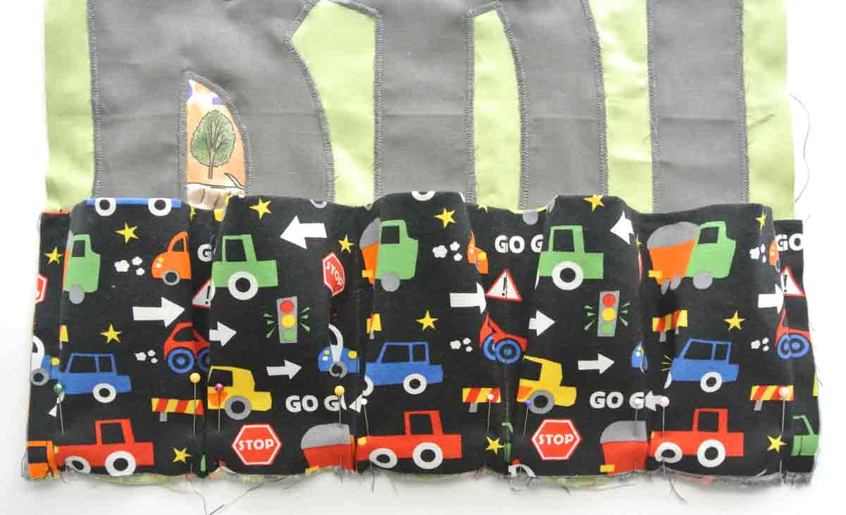 DIY Toy Car Carrier with Play Mat (Free Sewing Pattern) - Mindy Makes