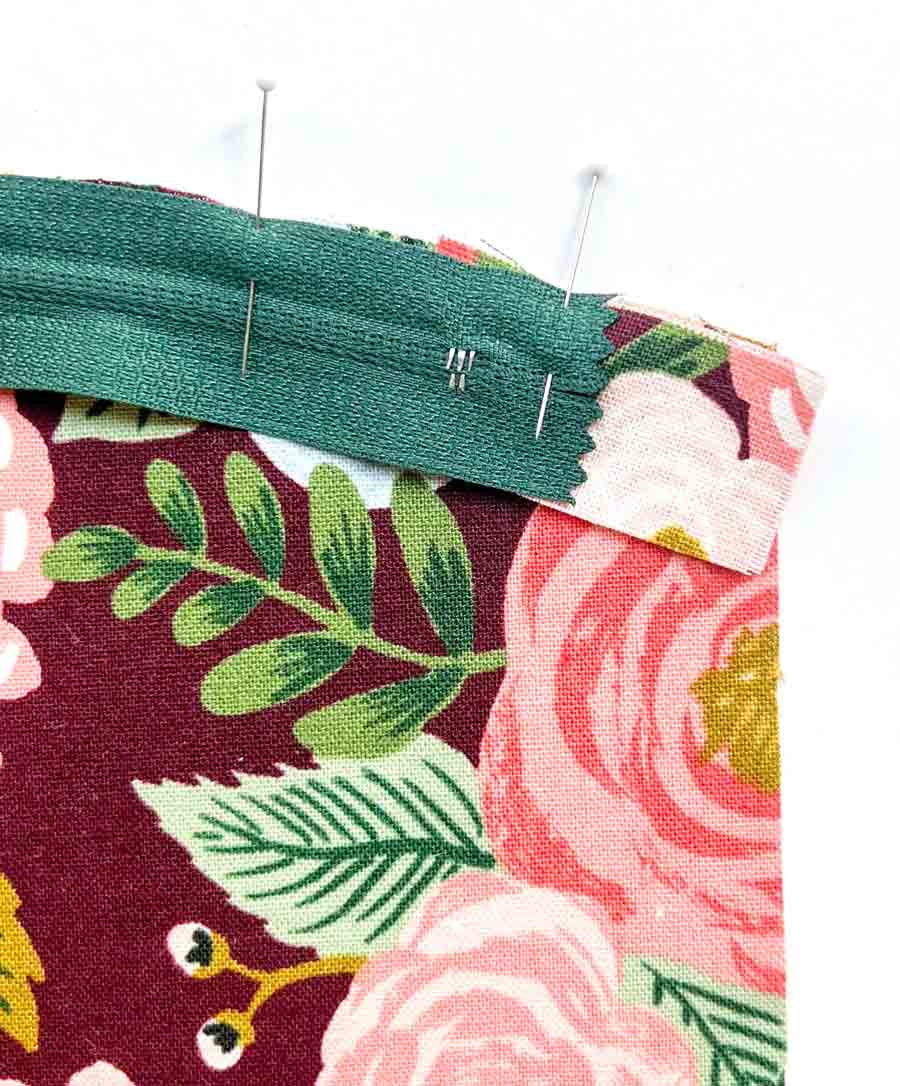 How to Sew a Crossbody Bag (Free Pattern) - MindyMakes
