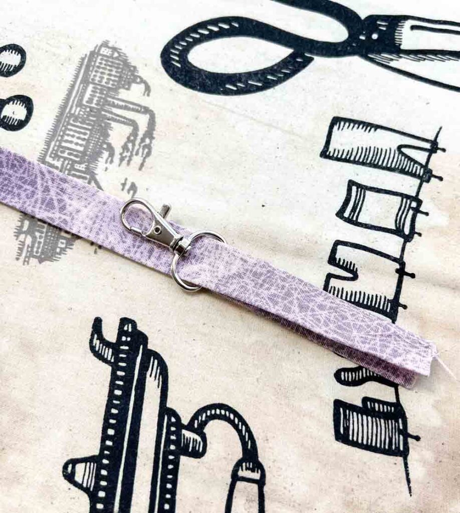 How to Make a DIY Lanyard (Free Pattern) - MindyMakes