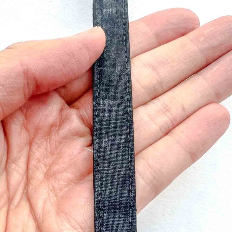 How to Sew an Adjustable Strap for a Bag (Free Pattern) - MindyMakes