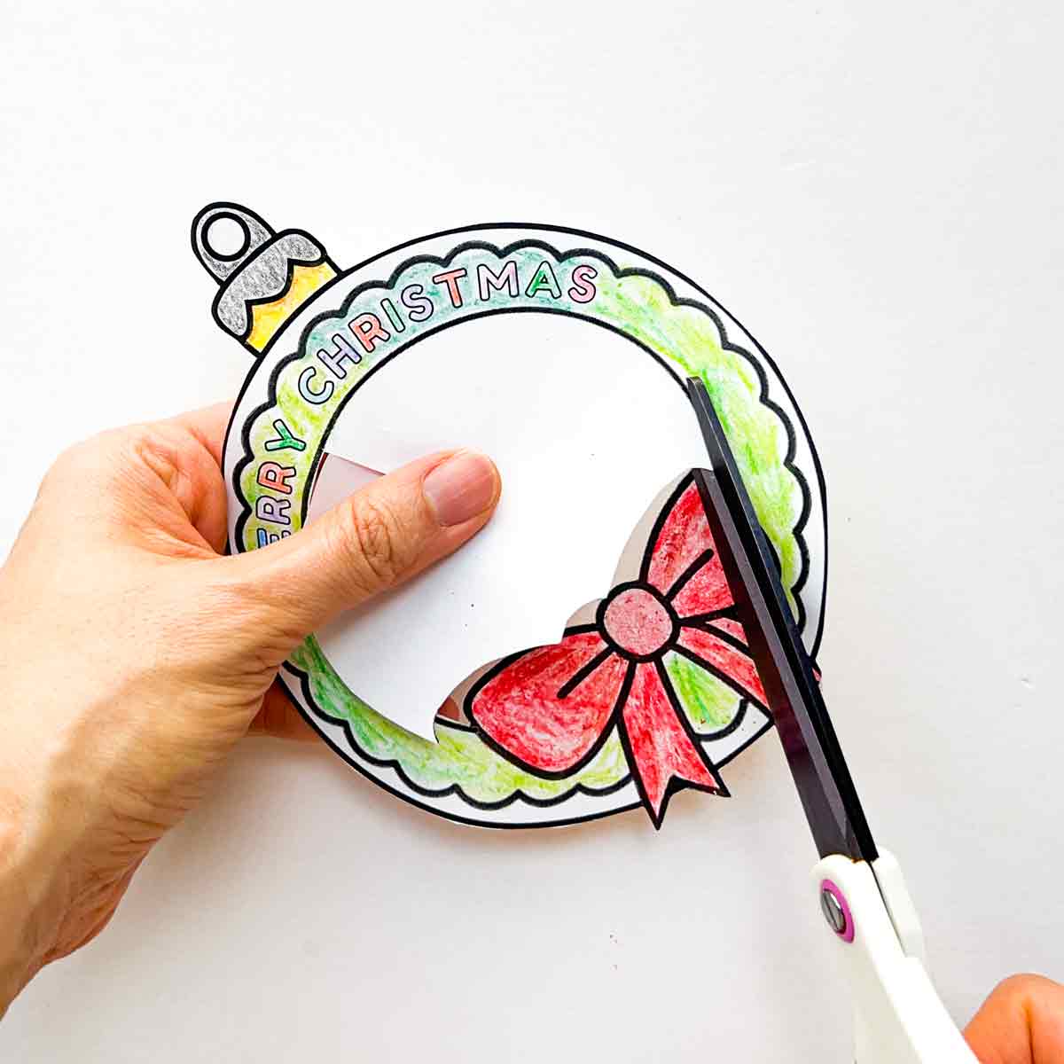 DIY Photo Ornament Craft for Kids (Free Printable) - MindyMakes